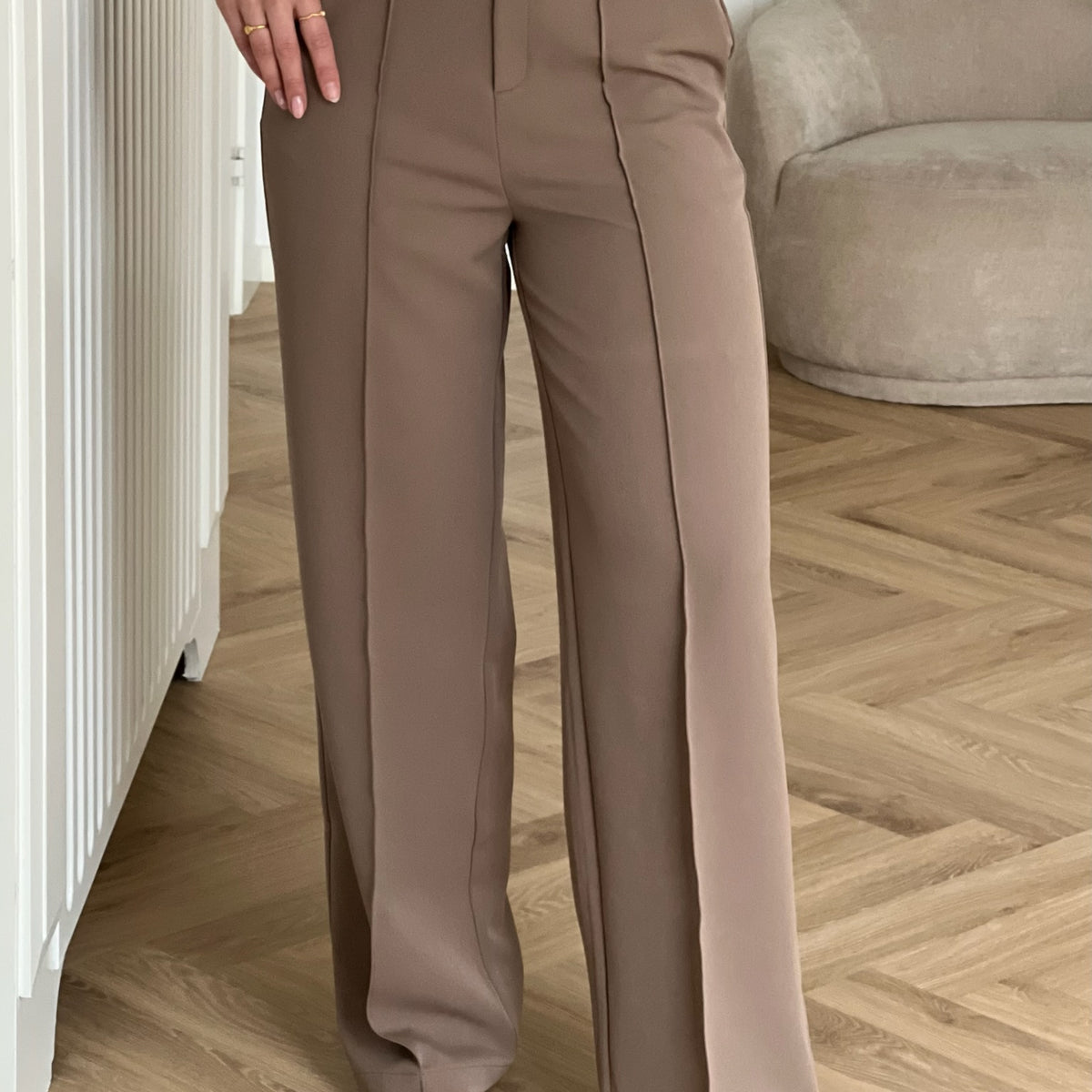 Neo Noir Sury Suit Bukser Dusty Brown NOA25 I Me & Eliza